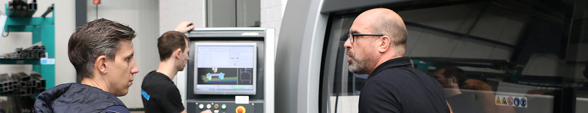 Machine services: repair & maintenance – Jansen AG: Jansen Group