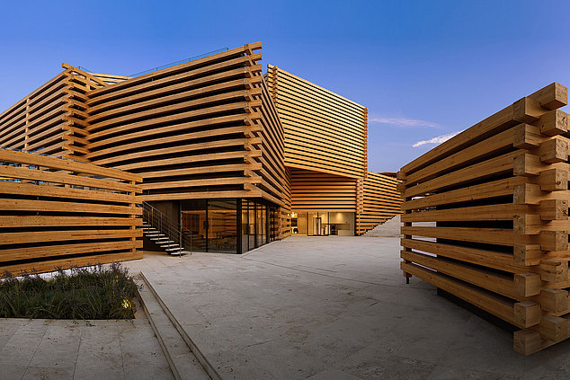 VISS facade - highly thermally insulated glass facade - Jansen AG: Jansen Group